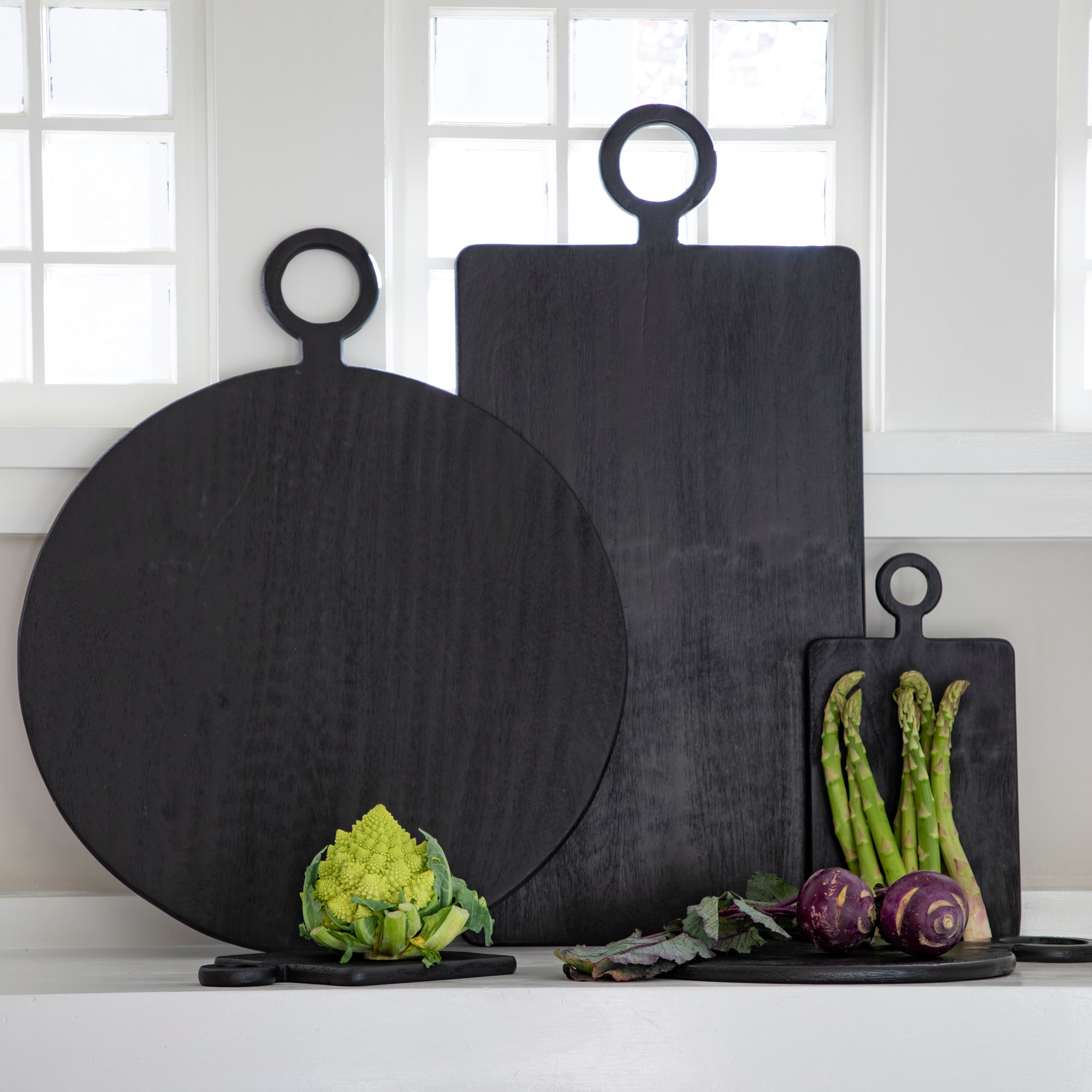 Arendal Oversized Round Board – Be Home