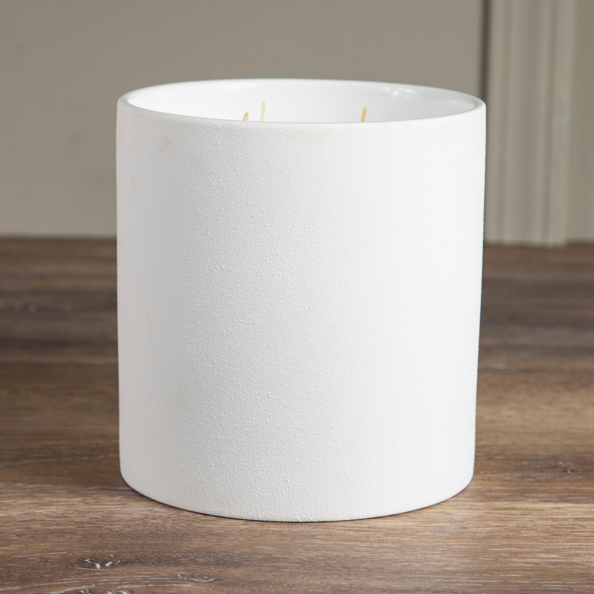 Apotheke Concrete 4-Wick Candle, Sea Salt Grapefruit - Be Home